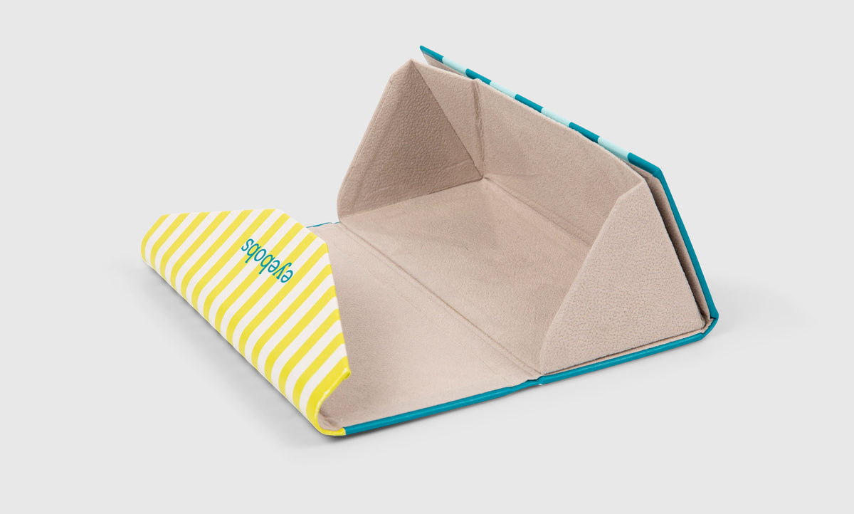 Tri-Fold Case with Cloth – eyebobs